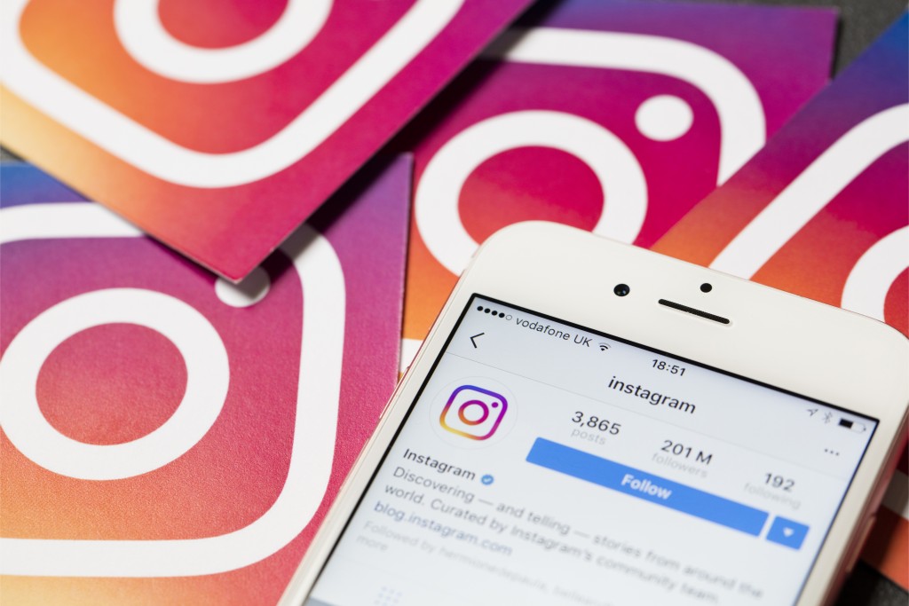 Connect better: Instagram rolls out a new follower feature - 24 Fingers